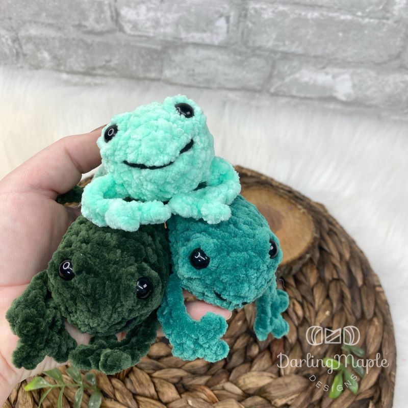 No Sew Frog Crochet Pattern - How to Make Frankie the Frog - Darling ...