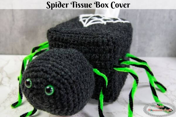 34 Cute Insects! Crochet Bug Patterns Round Up - Darling Maple Designs